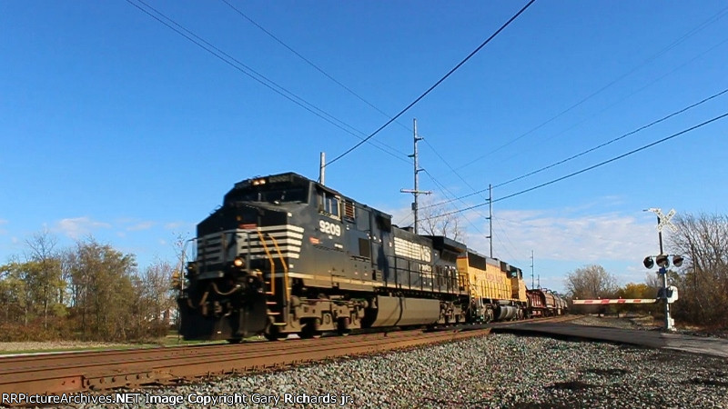 NS 9209 & UP 2261